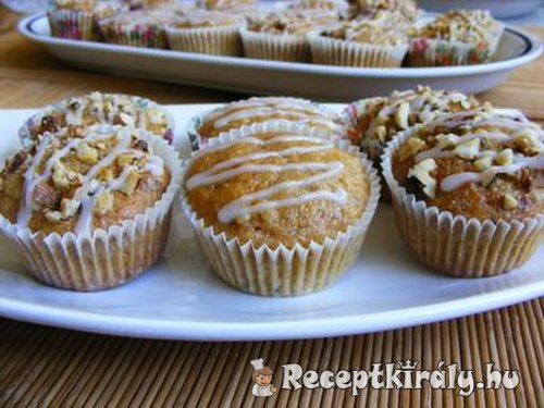 Sütőtökös-diós muffin | Receptkirály.hu