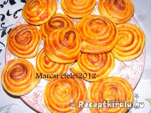 Pizzás csiga | Receptkirály.hu